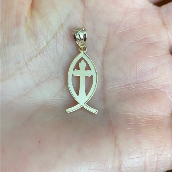 Element Shine | Jewelry | 4k Gold Cross Jesus Christ Ichthus Fish ...